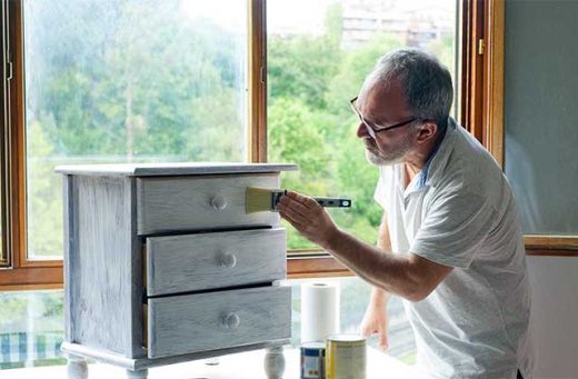 Peindre Un Meuble En Merisier